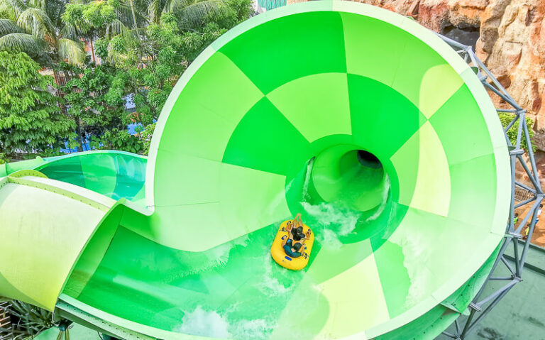Maximise Your Visit to Adventure Cove Waterpark Singapore