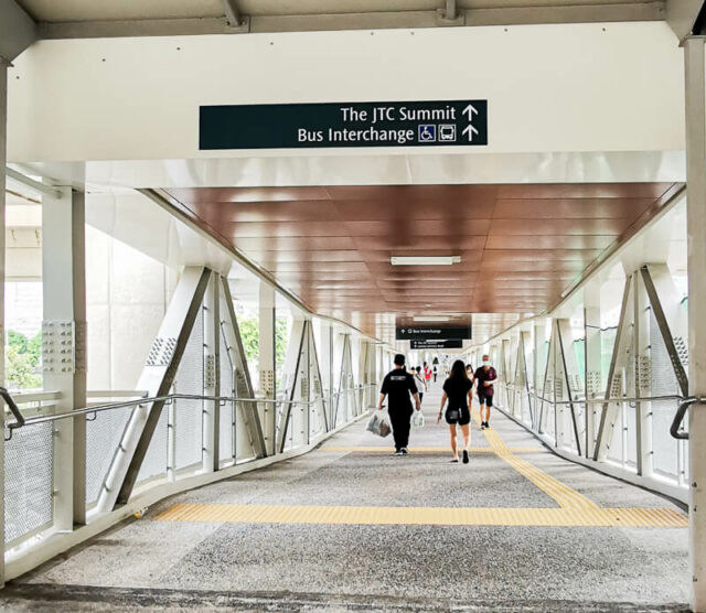 How to travel from Singapore to Johor Bahru by Bus