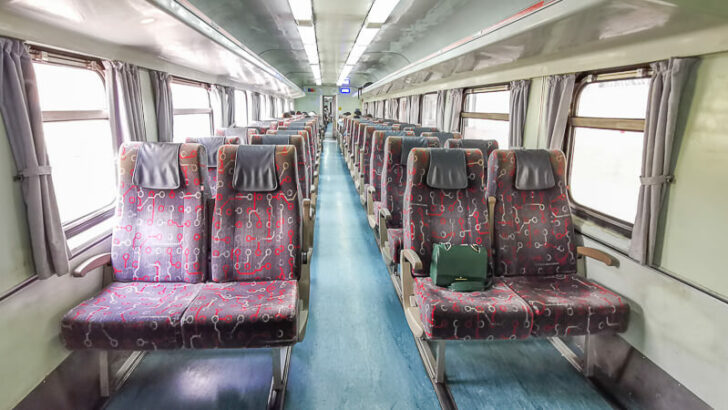 How to travel from Singapore to Johor Bahru by Train (KTM Shuttle Tebrau)