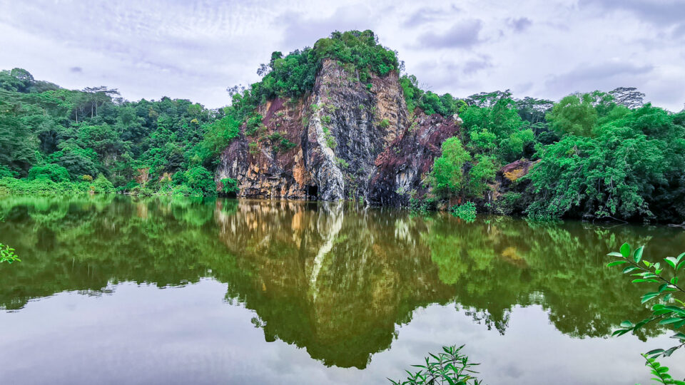 Guide to Visiting Little Guilin in Singapore (Bukit Batok Town Park)