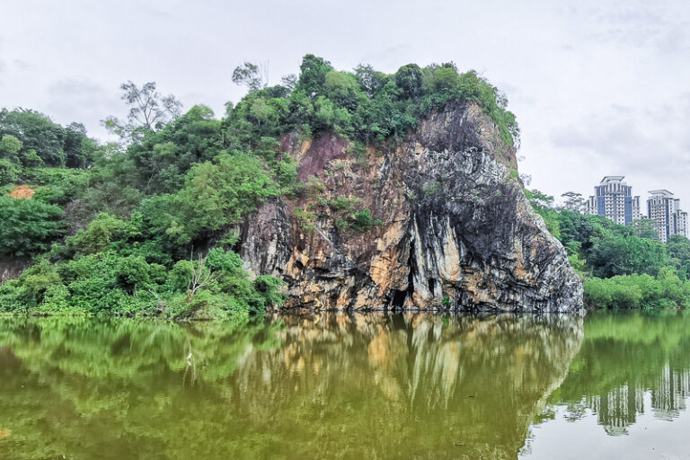 Guide to Visiting Little Guilin in Singapore (Bukit Batok Town Park)