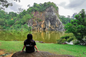 Guide to Visiting Little Guilin in Singapore (Bukit Batok Town Park)