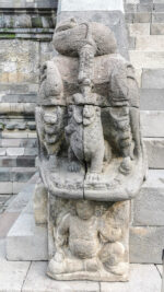Guide to Visiting Mendut Temple - Buddhist Temple and Monastery 10-min ...