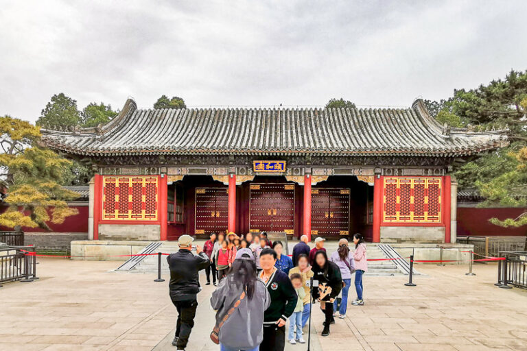 A Guide to Summer Palace, Beijing